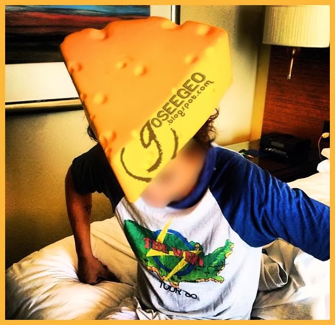 go see GEO ...: Thursday Teaser: Cheese-head Cutie